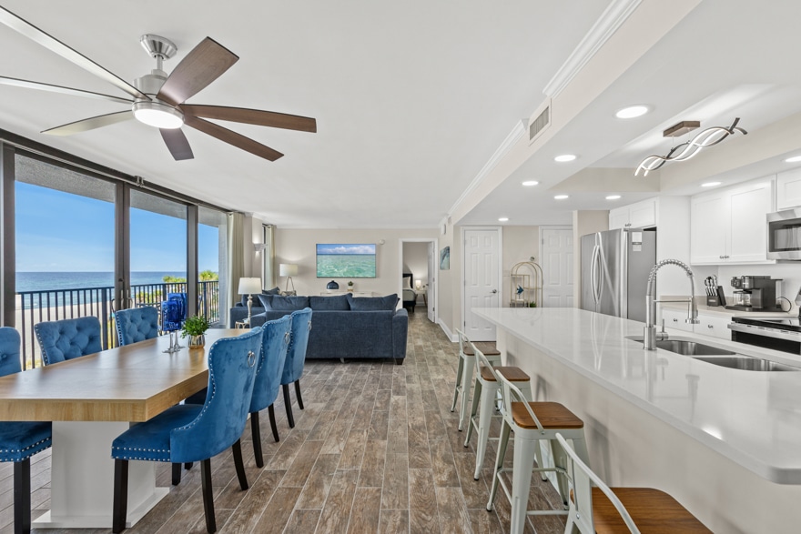 Deja Blue Condo | Beachfront Resorts in PCB